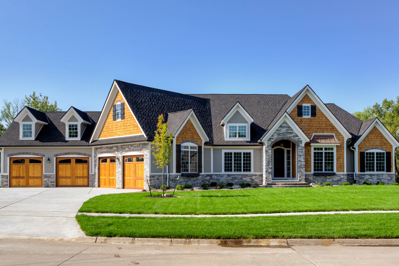 Luxury European Estate | Johnston, IA | New Home Gallery | Strahan ...