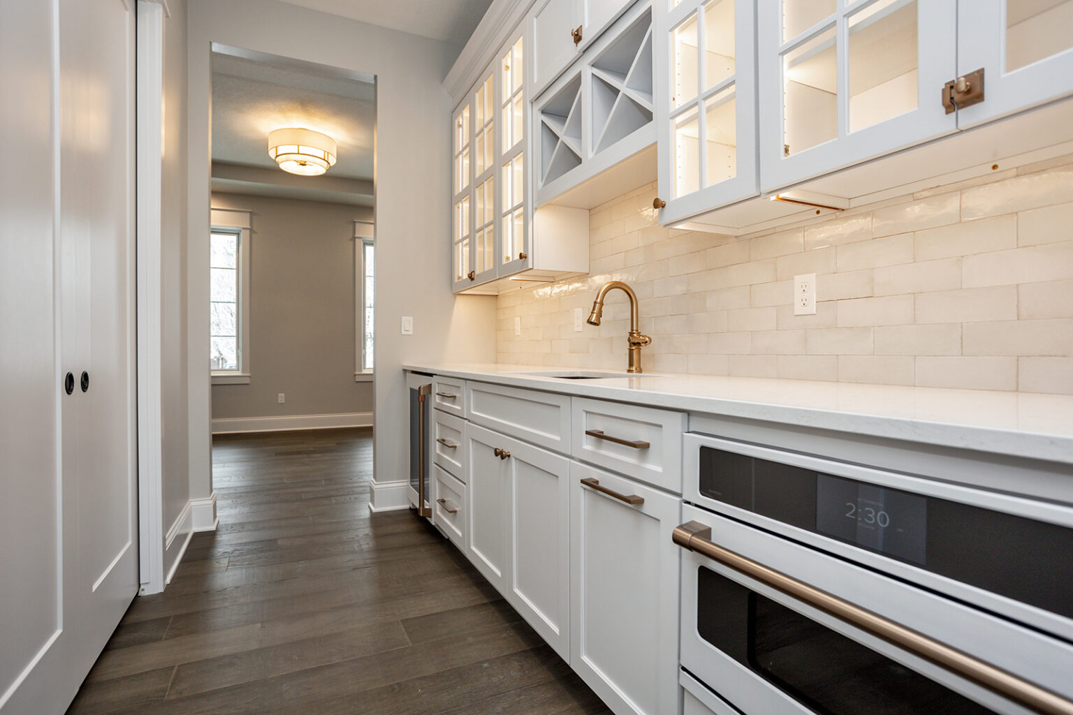 Modern Colonial Estate | Ankeny, IA | New Home Gallery | Strahan ...